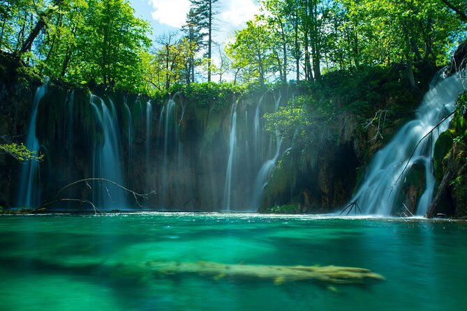 Split to Plitvice Lakes Private Tour With Local Guide - Transportation and Accessibility Details