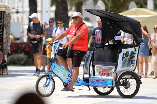 Split Tour in Private Electric Rickshaw - Meeting Information