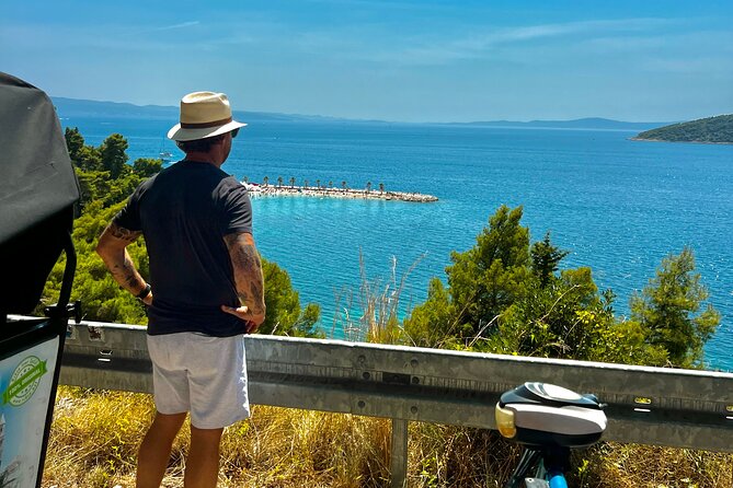 Split Tour in Private Electric Rickshaw - Explore Marjan Hill and Bene Beach