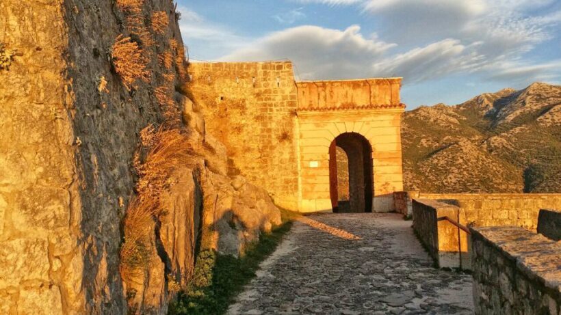 Split, Trogir and Klis Fortress: Private Tour from Dubrovnik - Split, Trogir and Klis Fortress: Private Tour from Dubrovnik