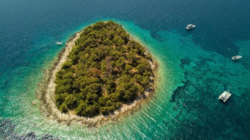 Split & Trogir: Private Blue Lagoon & Wine Tasting Boat Tour - FAQ