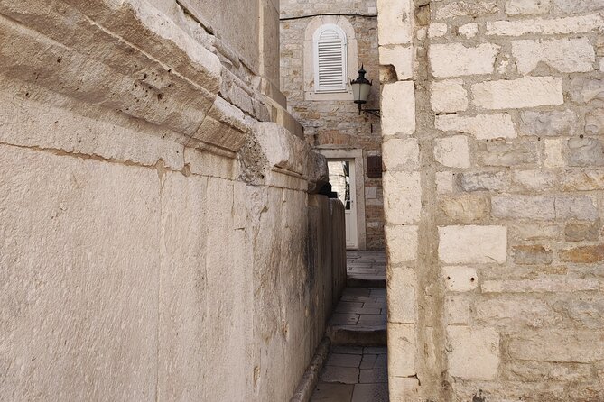 Split Walking Tour With a Licensed Local Guide - Booking Information