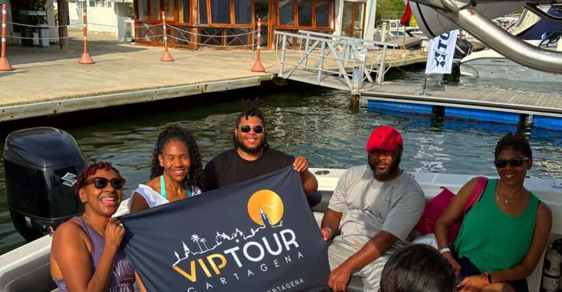 Sport Boat: Rosario Island, private island, Cholon & Baru - A Day on the Caribbean: What to Expect from the Rosario Islands Tour