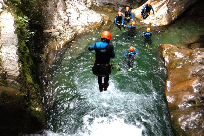 Sports Canyoning of Écouges in Vercors - Grenoble - Equipment and Safety Gear