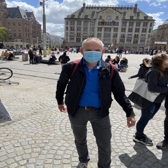 Sprechen Sie Gras? German Tour of Amsterdam's Coffeeshops - Key Points