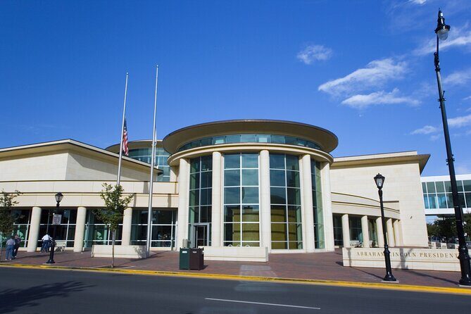 Springfield Self-Guided Walking Audio Tour - Authentic Perspectives from Reviewers
