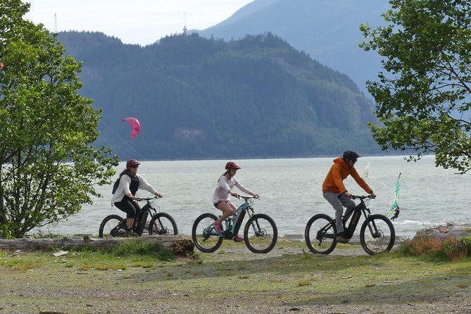 Squamish Discovery Eco-tour - Estuaries and Salmon Habitats: Why They Matter