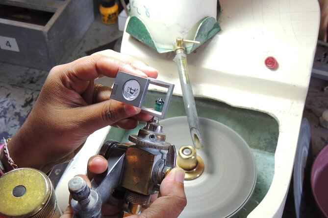 Sri Lanka - Private Ratnapura Gem Tour with Gem and jewelry Expert - Why This Tour Offers Excellent Value