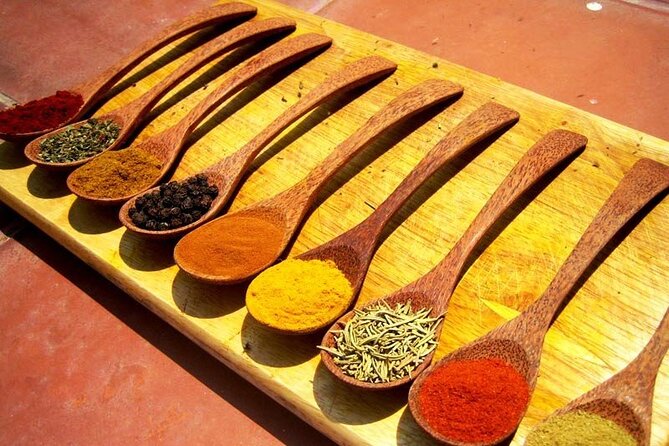 Sri Lanka Private Tour 10 DAYS Driver/Vehicle/Accommodation H/B - Introduction