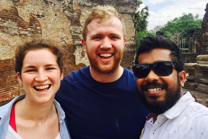 Sri Lanka sightseeing tours 11 Days with driver, vehicle and H/B accommodations - FAQs