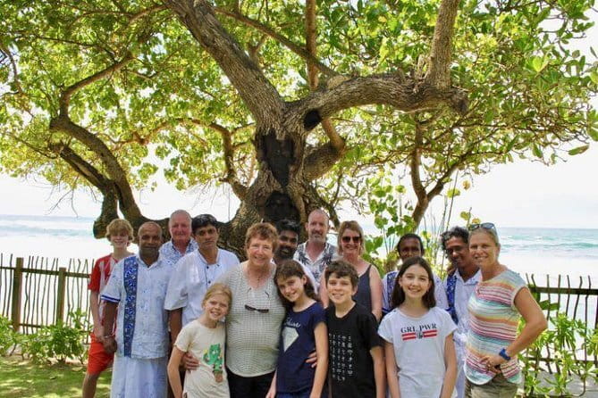 Sri Lanka V.I.P. private Tour package 4.N - 5 days oll including - FAQs