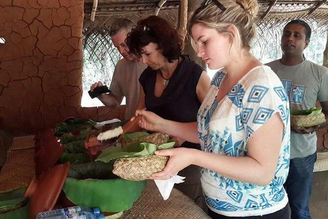 Sri Lankan Village Tour With Cooking Class - Exploring the Tour Itinerary in Detail