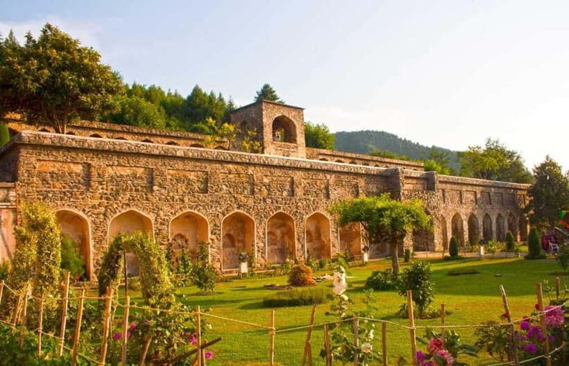 SRINAGAR THE TREASURE OF GARDENS - Authentic and Practical Insights
