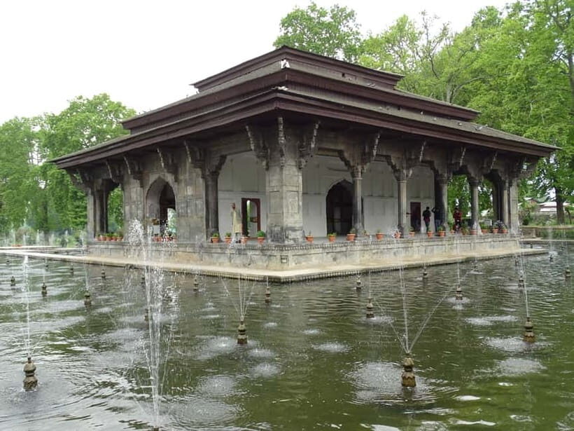 SRINAGAR THE TREASURE OF GARDENS - The Sum Up