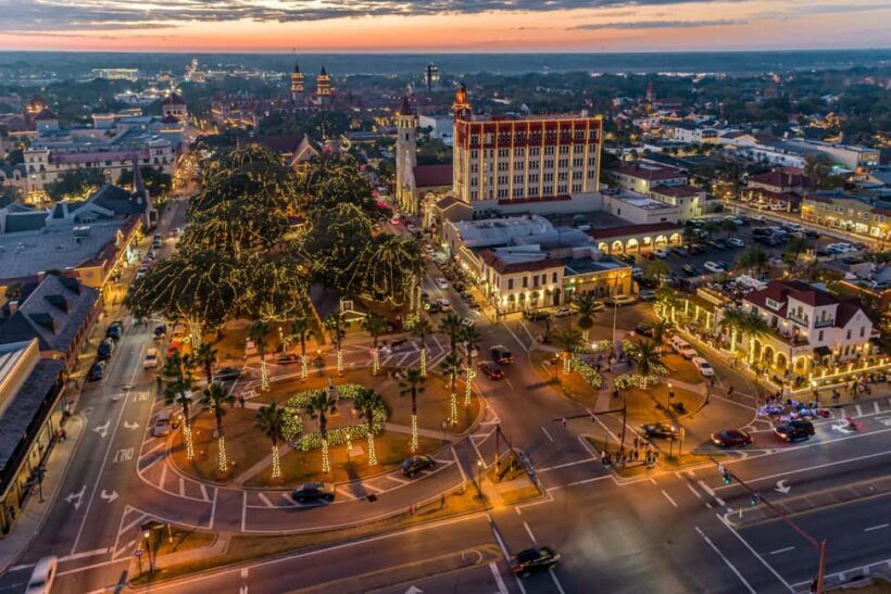 St Augustine: Nights of Lights Trolley Tour - Key Points