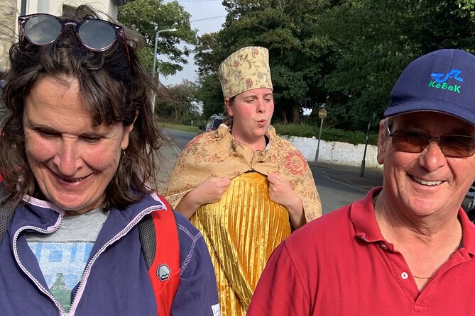 St Davids Comedy Walking Tour - Accessibility and Group Size