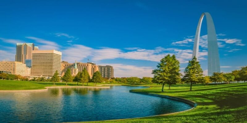 St. Louis Arch and River Cruise Small Group Walking Tour - The Highlights in Detail