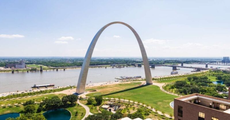 St. Louis: Guided Tour with Boat Cruise and Helicopter Ride - Analyzing the Value