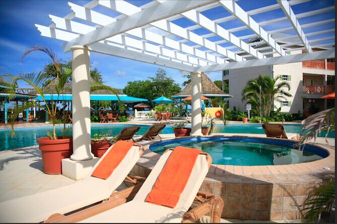 St Lucia Resort Day Passes (Full-Day) - Key Points