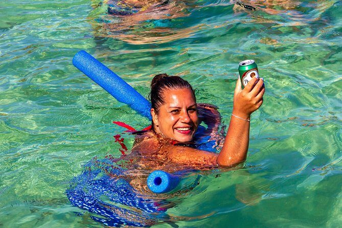 St Maarten Motorboat Cruise: Long Bay, Creole Rock and Tintamarre Island - A Complete Look at the St. Maarten Motorboat Cruise