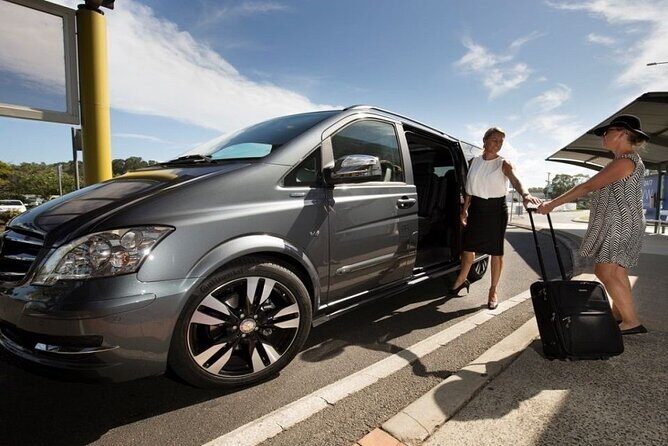 St. Maarten Private RED CARPET Airport pick up and transfers - What to Expect on Your Journey