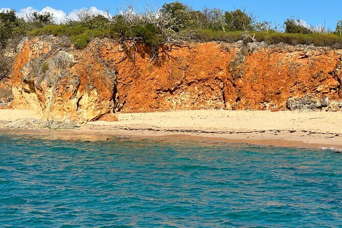 St Martin Gd Case Private cruise: dinner and night in Tintamarre - Key Points