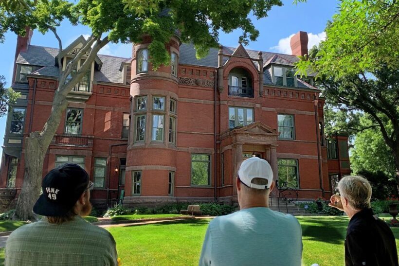 St. Paul: Private Walking Tour Summit Ave Victorian Homes - The Guide: Douglas Kline