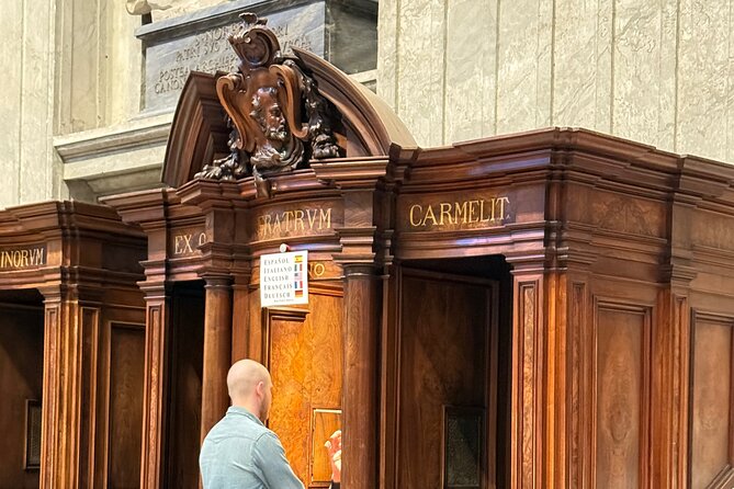 St. Peters Private Tour With Holy Doors - Berninis Baldachin: A Symbol of Papal Authority