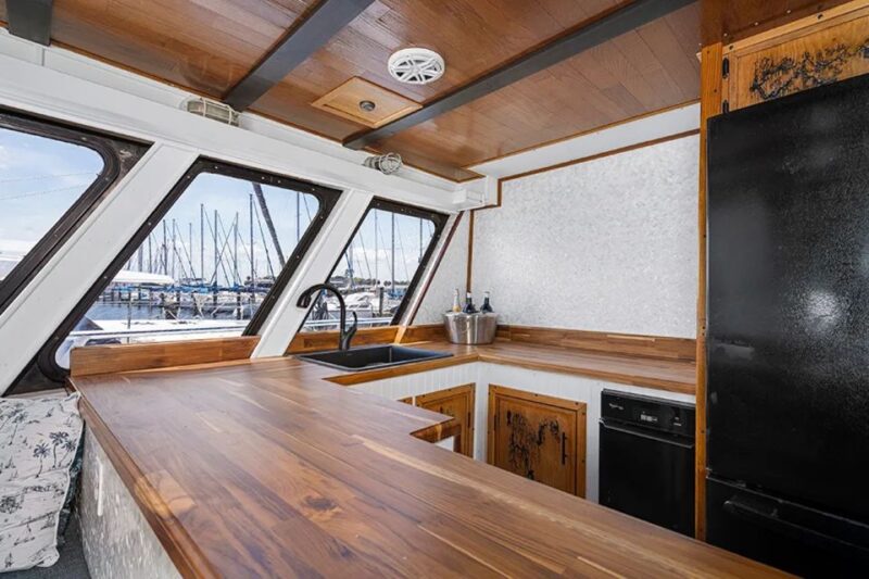 St. Petersburg, FL: 4-Hour Catamaran Cruise to Egmont Key - FAQs