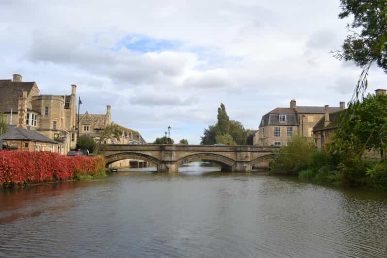 Stamford: Guided Walking Tour of Stamford - Key Points