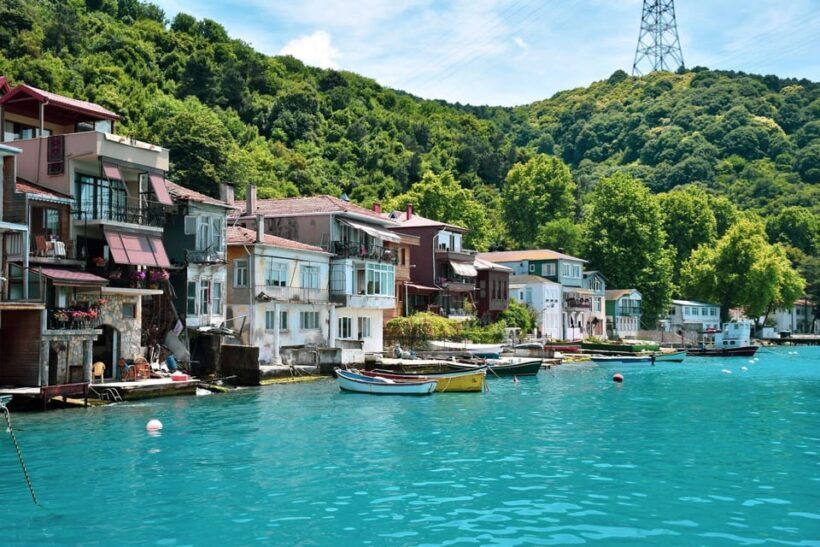 stanbul: Afternoon Bosphorus and Black Sea Cruise - An Honest Look at This Istanbul Cruise