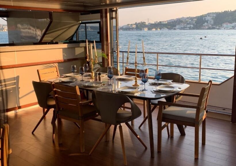stanbul: Private Bosphorus Tour On Catamaran - Why Choose a Private Bosphorus Catamaran?