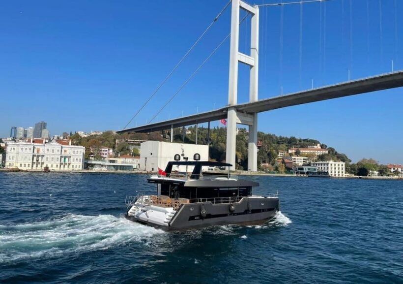 stanbul: Private Bosphorus Tour On Catamaran - Analyzing the Value