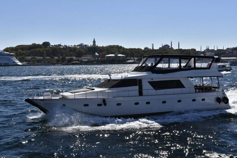 stanbul: Private Luxury Yacht on Bosphorus 24 MT (79 feet) - The Value and How It Compares