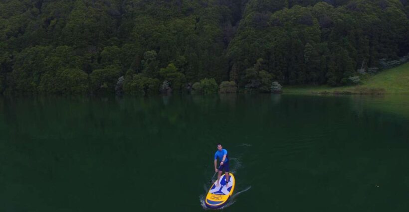 Stand Up Paddle Experience in Sete Cidades - What You Can Expect from the Paddleboarding Experience