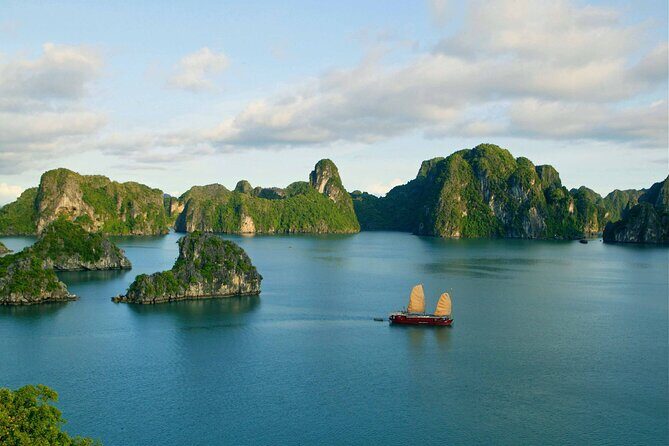 Standard Halong 2 days 1 night - overnight on cruise - Bai Tu Long routine - Who Should Consider This Tour?