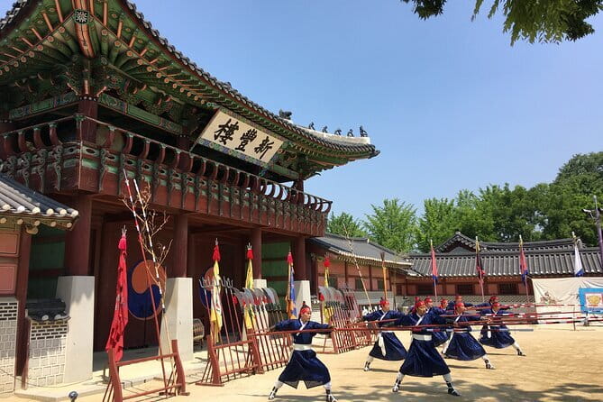 Starfield Library Suwon+Hwaseong Fortress+Gwangmyeong Cave - Authentic Insights from Travelers