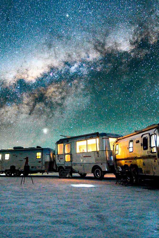 stargazing at the Salar de Uyuni with pickup - Key Points