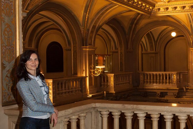 STATE OPERA - PRIVATE Guided Tour (Tickets Included) - Pricing and Cancellation Policy