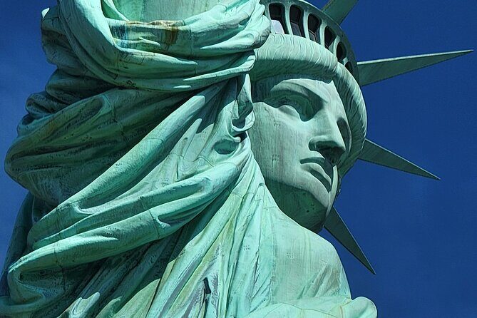 Statue of Liberty and Ellis Island Tour - A Closer Look at the Itinerary and Experience