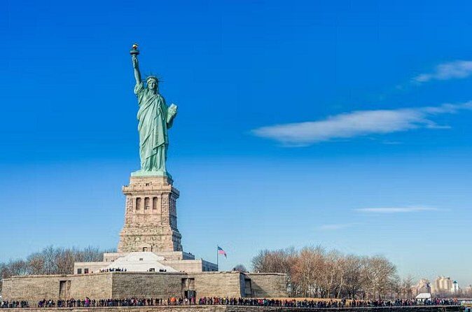 Statue of Liberty and Ellis Island Tour - Who Should Consider This Tour?