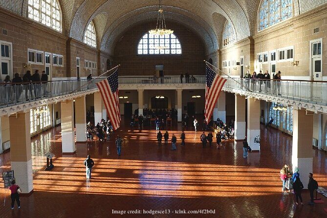 Statue of Liberty & Ellis Island: Private Half-Day Guided Tour - The Experience: A Closer Look at the Tour