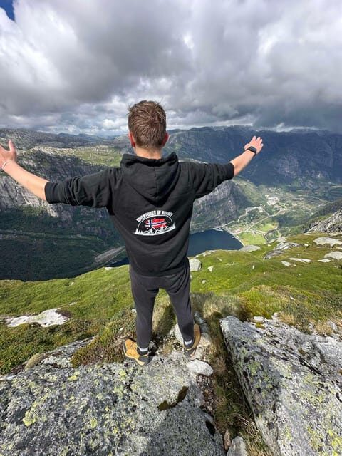 Stavanger: 8-Day Guided Trekking Tour with Accommodation - FAQs