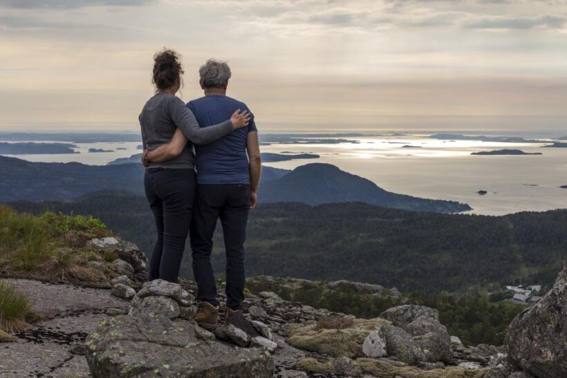 Stavanger: Preikestolen Classic Hike and Side Trail - Key Points