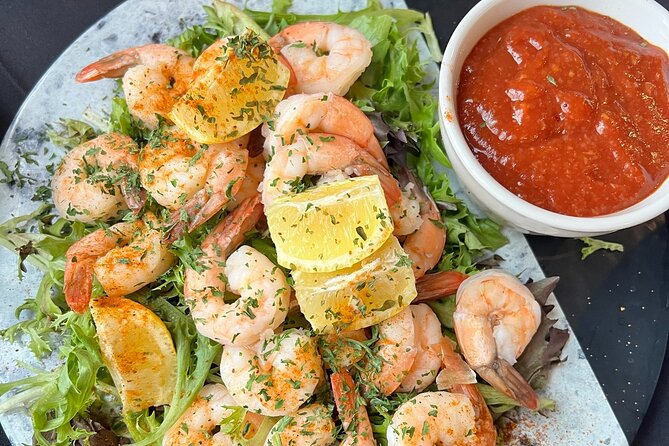 Steamboat Natchez VIP Jazz Dinner Cruise with Private Tour and Open Bar Option - Who Would Enjoy This Tour?