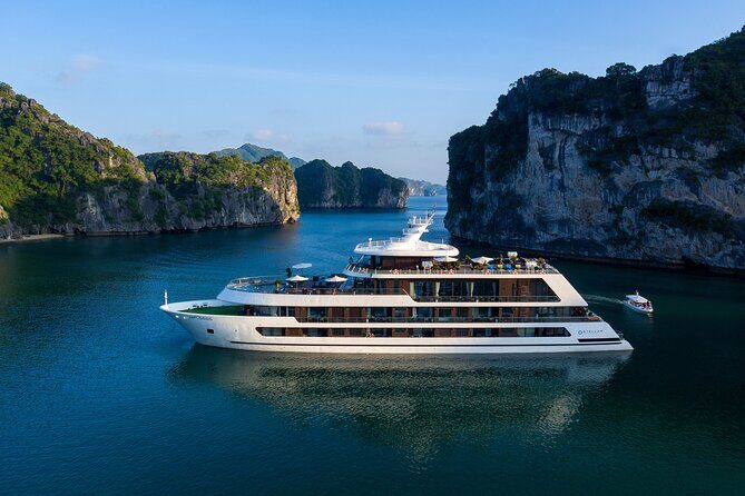 Stellar Of The Seas visit Bai Tu Long Bay Lan Ha Bay depart from Hanoi - Price & Value Analysis