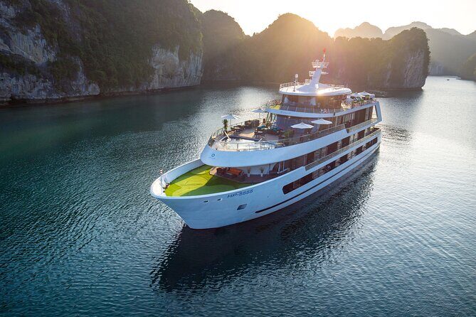 Stellar Of The Seas visit Bai Tu Long Bay Lan Ha Bay depart from Hanoi - FAQs