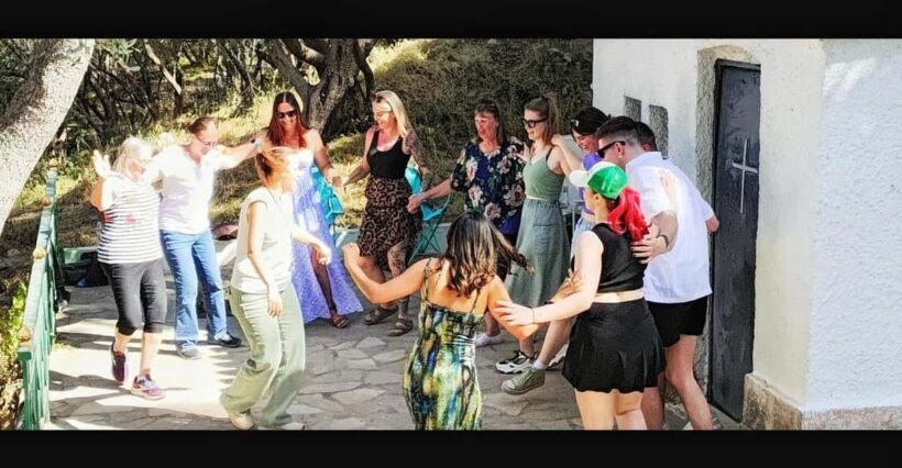 Steps to tradition: Greek traditional dances in Athens - Key Points