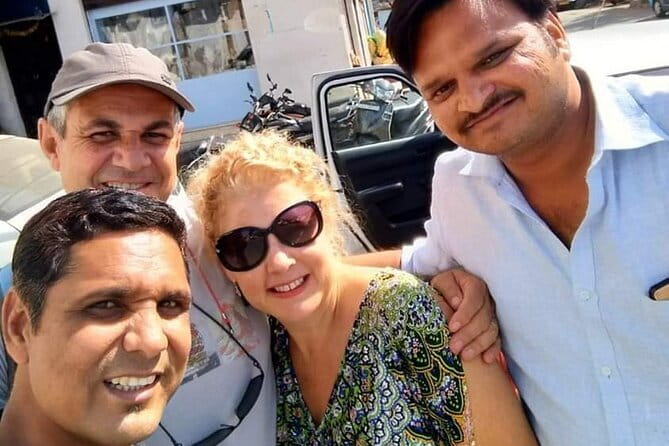 Stepwell & Fatehpur Sikri stops Agra to/from Sawai madhopur city - Key Points