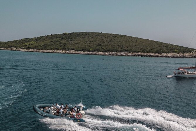 Stiniva, Green Cave, Blue Lagoon & Secret Places - Exploring the Green Cave